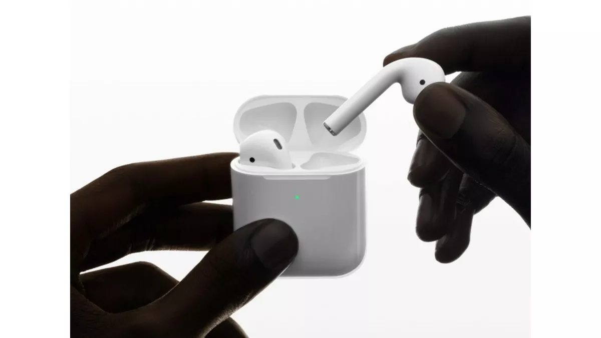 AirPods : les écouteurs sans fil d'Apple avec puce H1 dédiée et ...