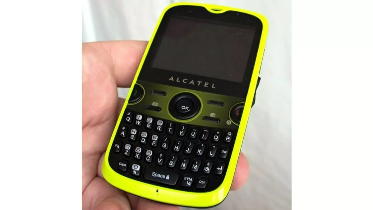 Alcatel OT-800 One Touch Tribe : un MessengerPhone GSM/EDGE