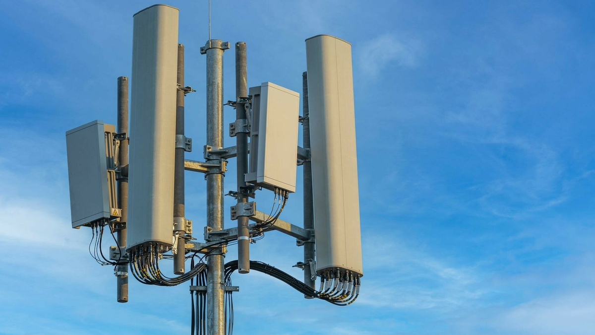 Rachat de SFR : Altice tâte le terrain chez Bouygues et Free