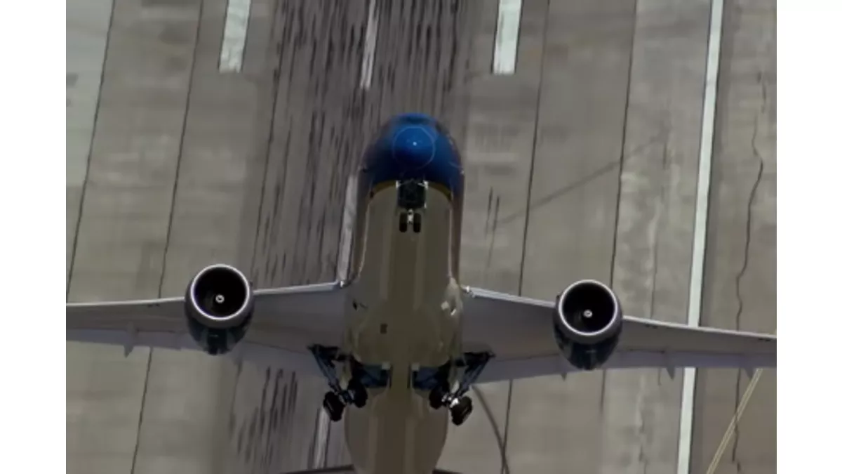 Boeing 787 Dreamliner : le décollage à la verticale depuis le cockpit