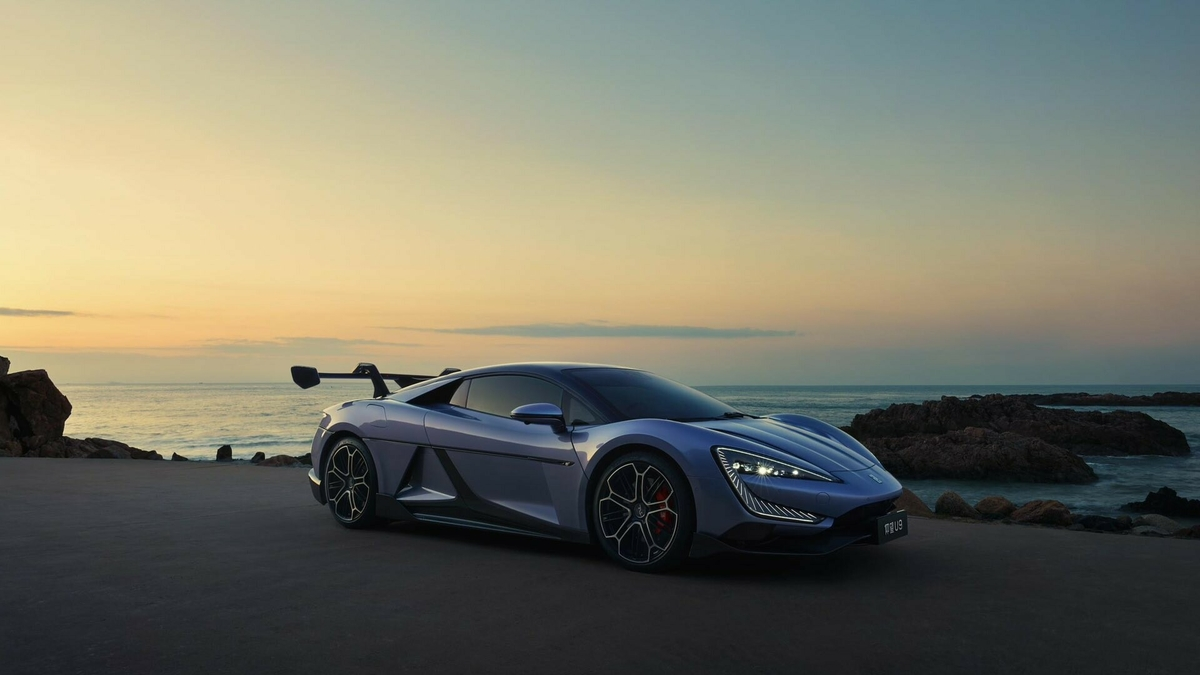 BYD Yangwang U9 : nouveau record mondial de vitesse des voitures ...