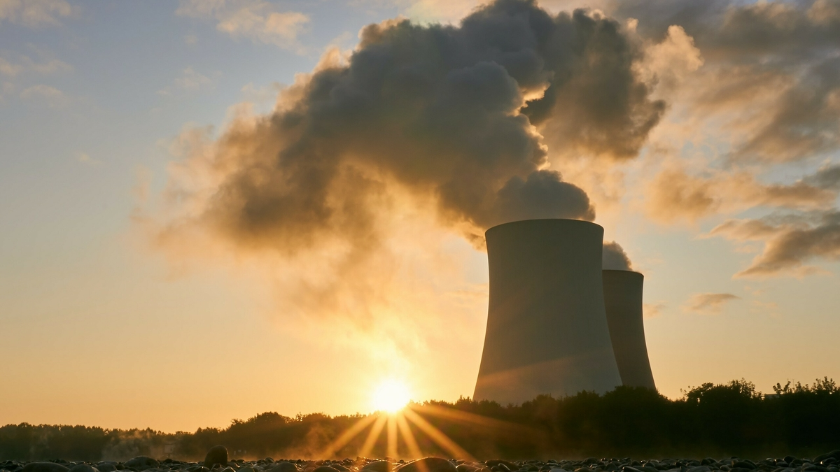 EDF et la chaleur : la production nucléaire française menacée par la ...