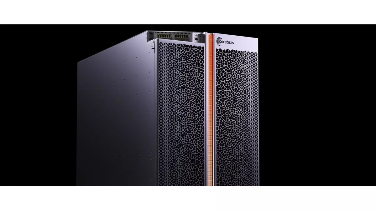 Cerebras WSE Generation 2 : une puce géante de 850 000 coeurs et 2600 ...