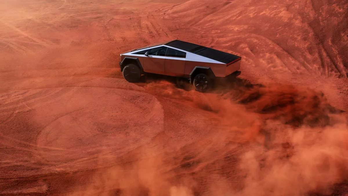 Tesla Cybertruck : échec commercial, la variante la moins chère a déjà ...