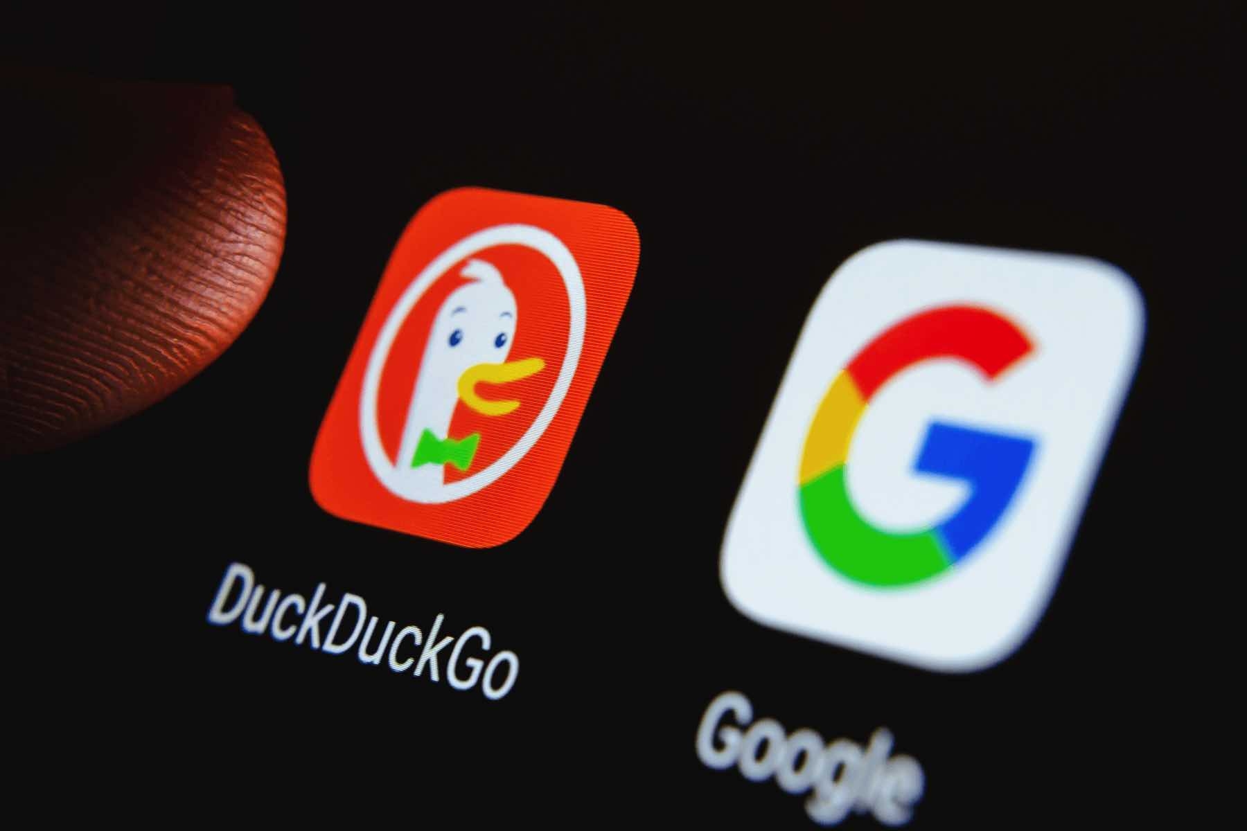 L'IA de Google agace, et c'est DuckDuckGo qui en profite