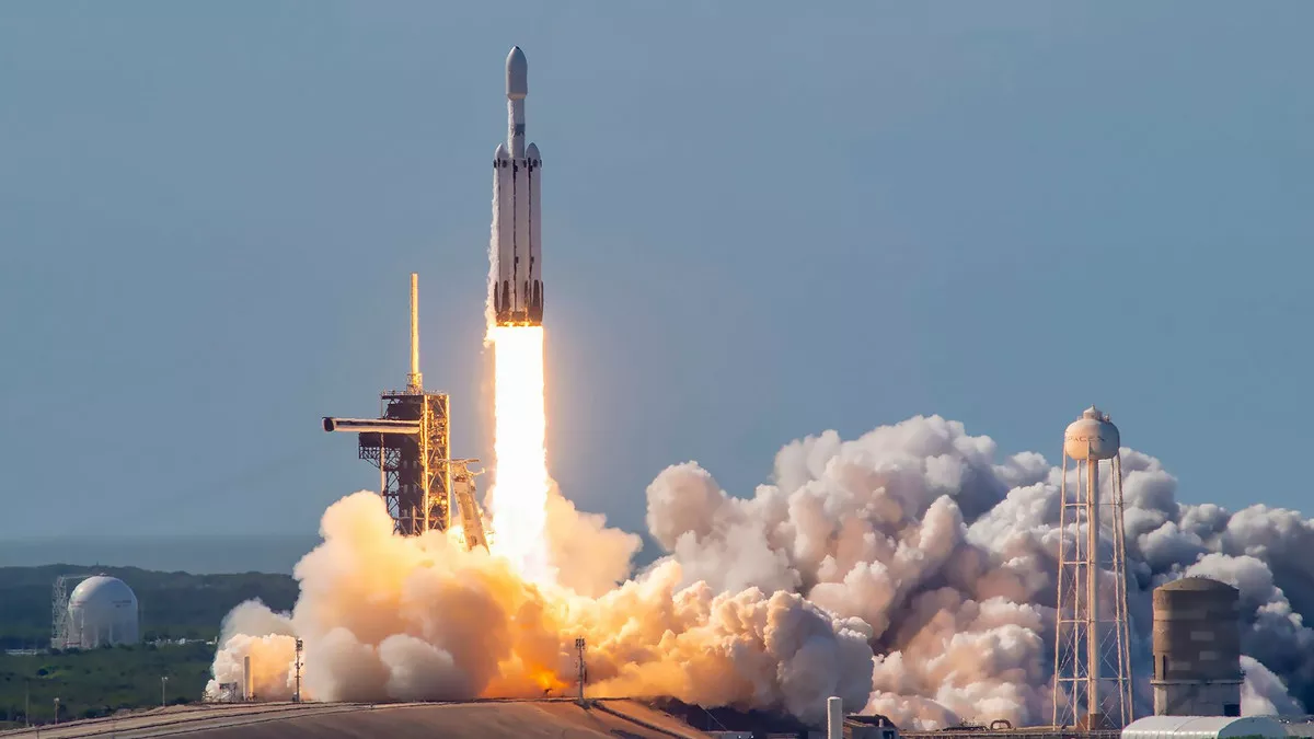 Un rare tir de Falcon Heavy de SpaceX