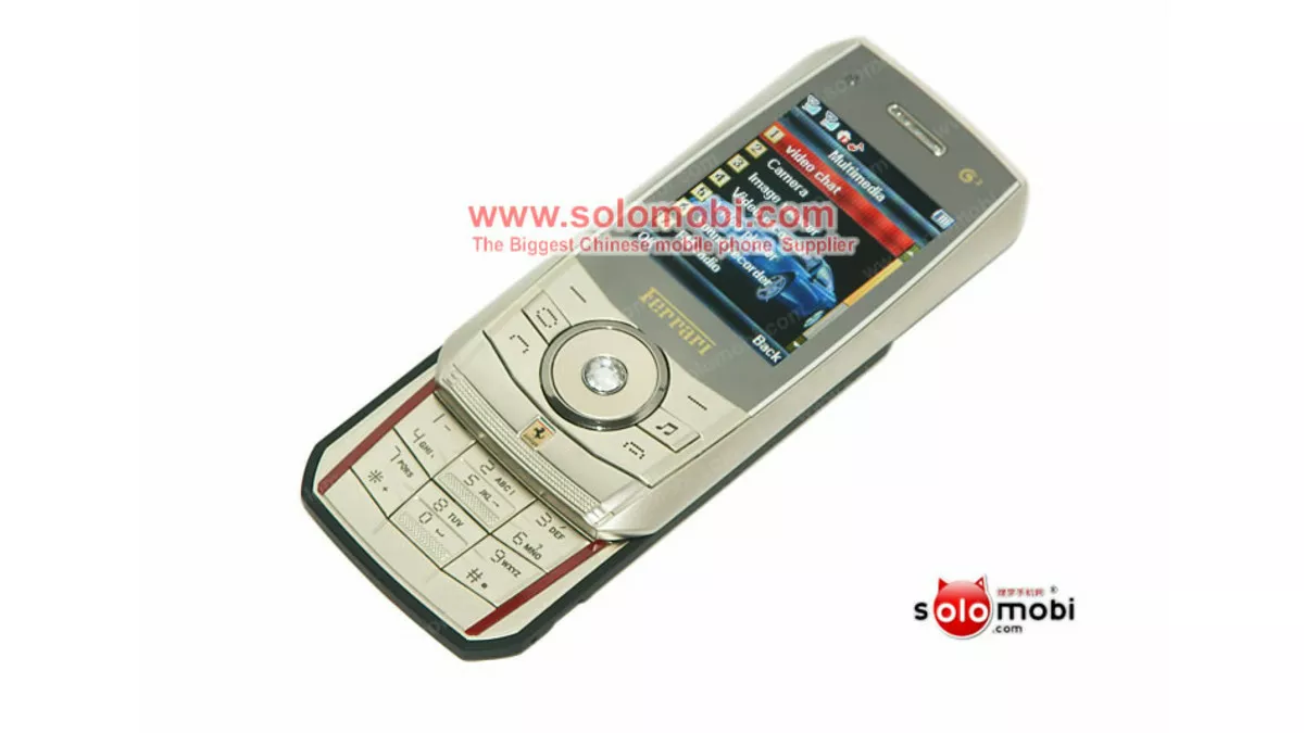 Ferrari F81 : téléphone mobile tactile abordable
