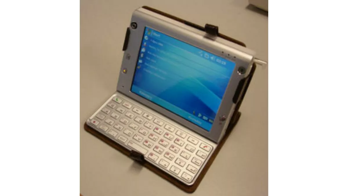 HTC X7500 Athena : Windows Mobile et clavier amovible