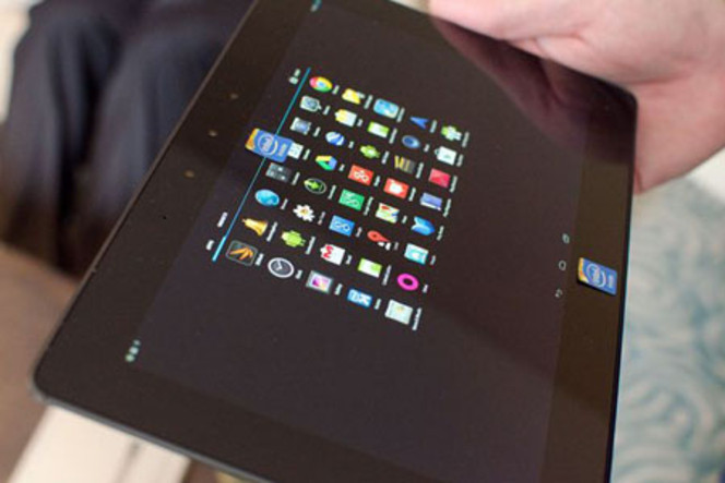 Une tablette Intel fonctionnant sous Android 4.2 et sous Windows 8