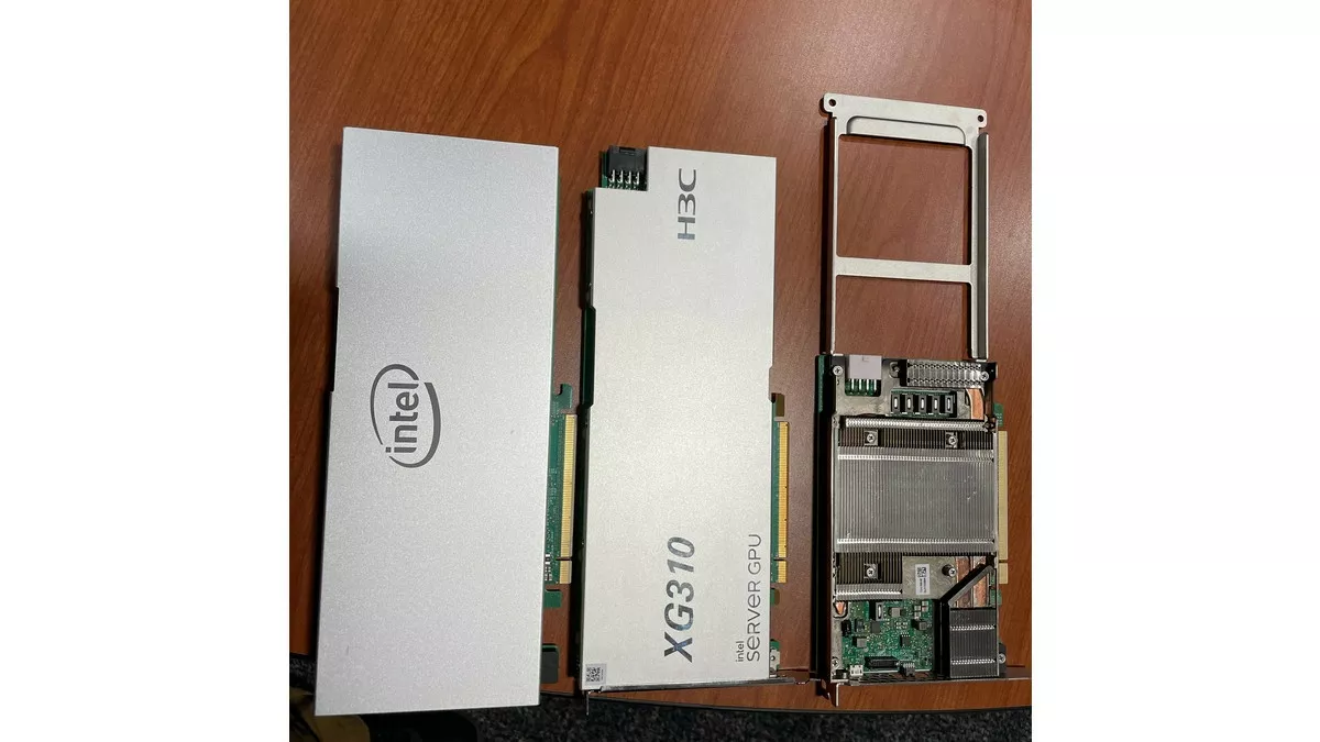 Intel Xe-HP : Raja Koduri montre un premier accélérateur graphique pour ...