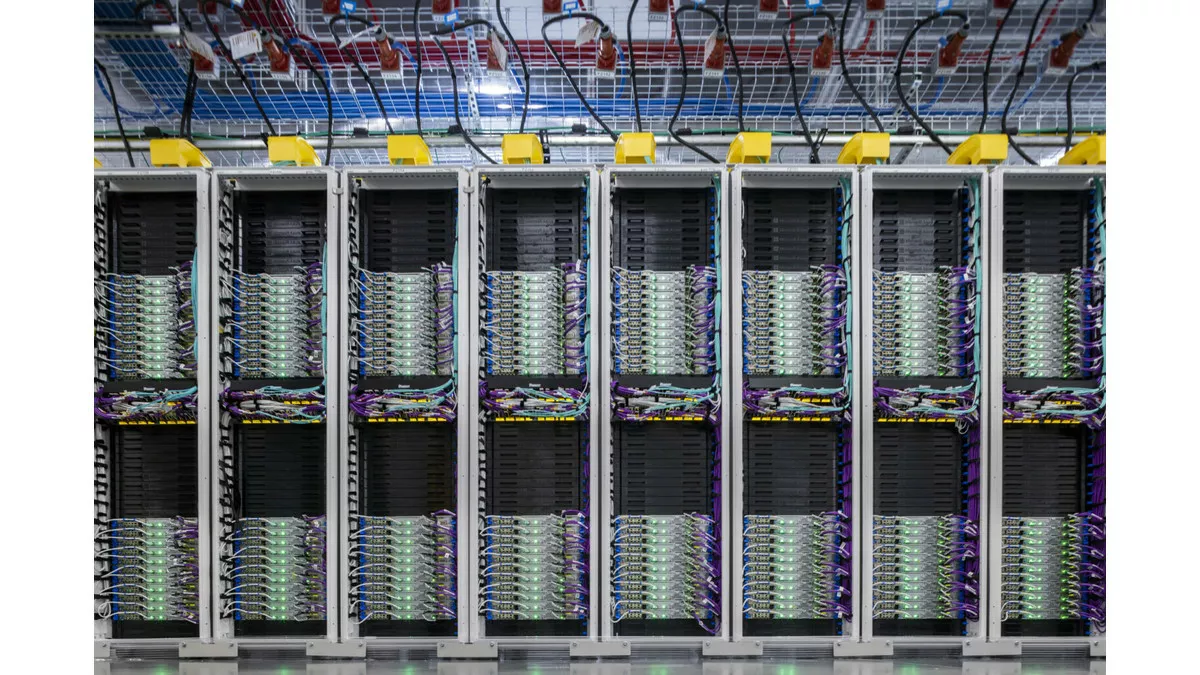 Maia 100 et Cobalt 100 : Microsoft invente ses propres puces IA pour Azure