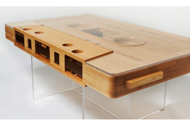 Mixtape Table : une cassette audio en guise de table basse