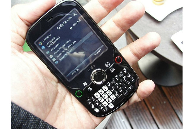 Lancement du smartphone WiFi / GPS Palm Treo Pro