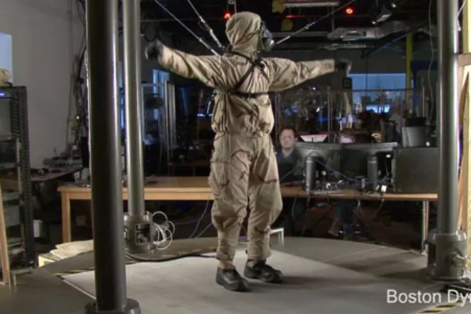 Petman : un robot pour tester les combinaisons chimiques