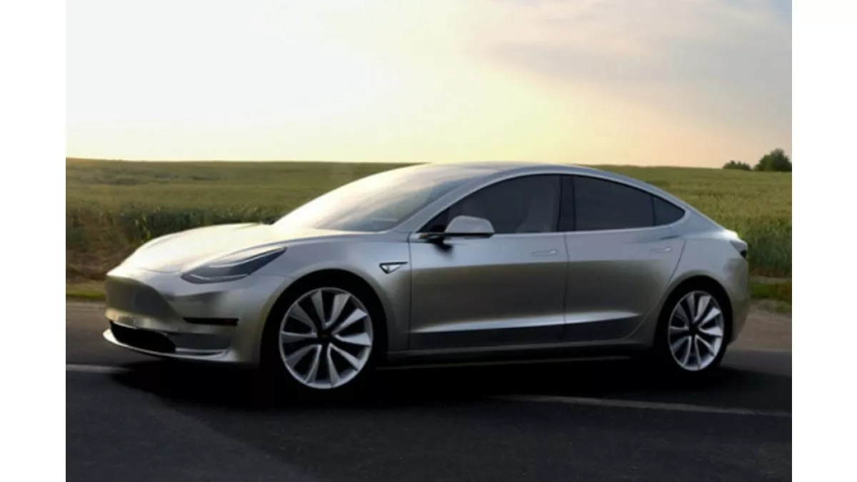 Tesla Model 3 : Elon Musk livre de nouveaux détails