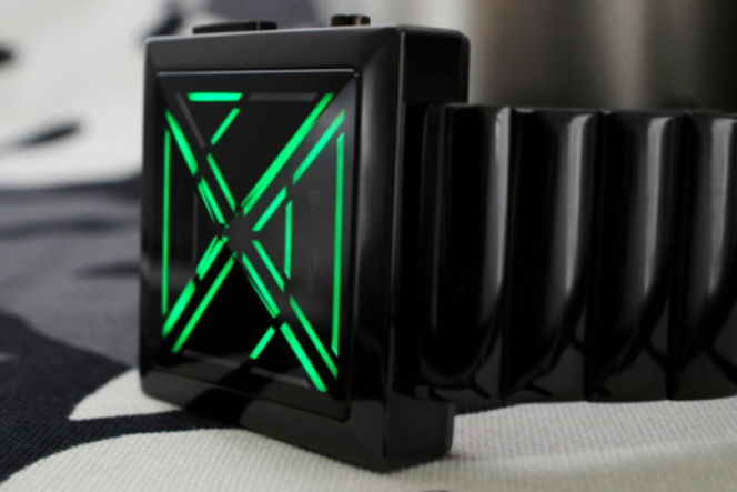 Tokyoflash Kisai X : une pyramide au poignet