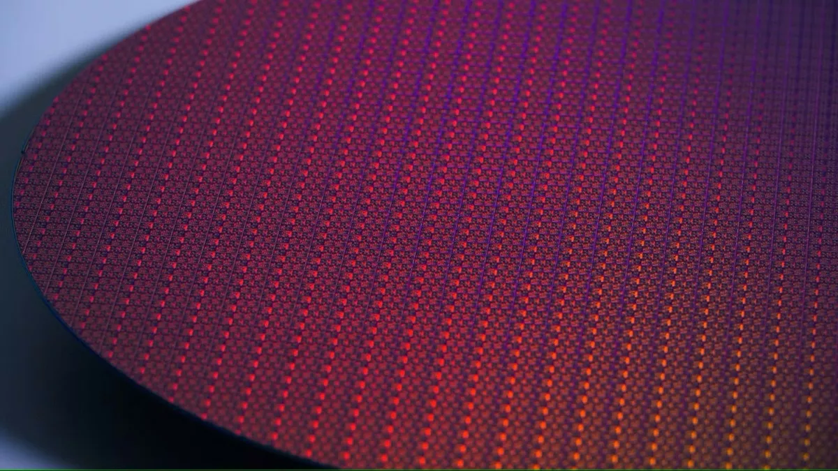 Intel et Samsung : à deux, peuvent-ils espérer battre TSMC dans les semi-conducteurs