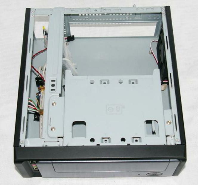 Yeong Yang YY-C581 : un boîtier mini-ITX